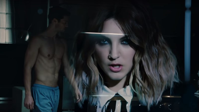 VIDEOCLIP: Julia Michaels - Heaven