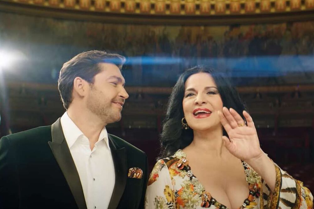 Videoclip: Angela Gheorghiu | Alex Penescu | Teodor Ilincăi - Ești ...