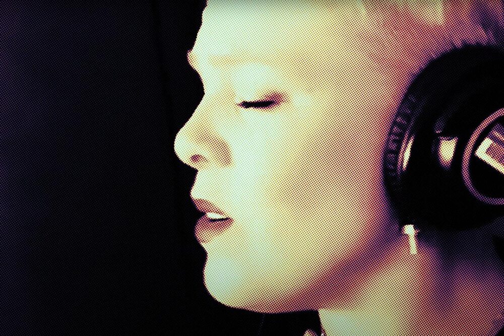 Videoclip: Pink - Irrelevant