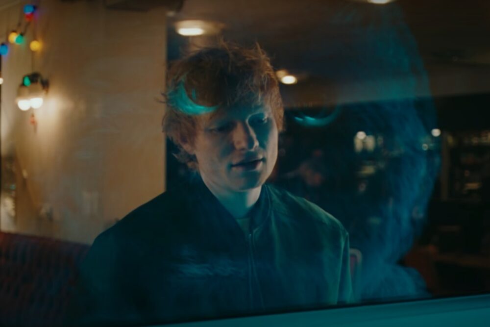 Videoclip: Ed Sheeran - Eyes Closed
