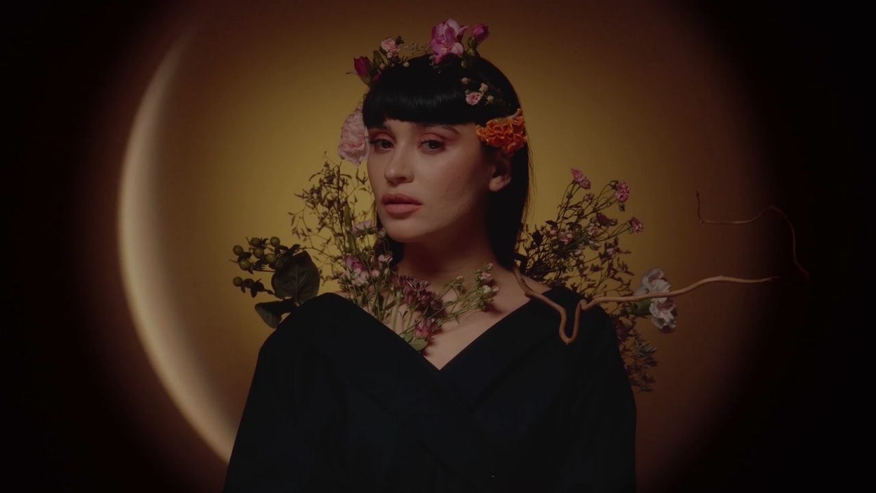 Videoclip: David Ciente x Irina Rimes - Străin în țara lui