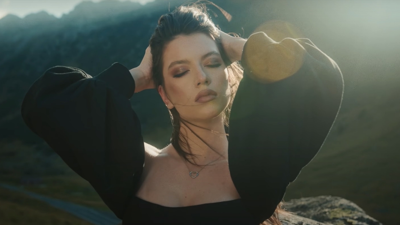 Videoclip: DJ Sava x Cleopatra Stratan - Adio