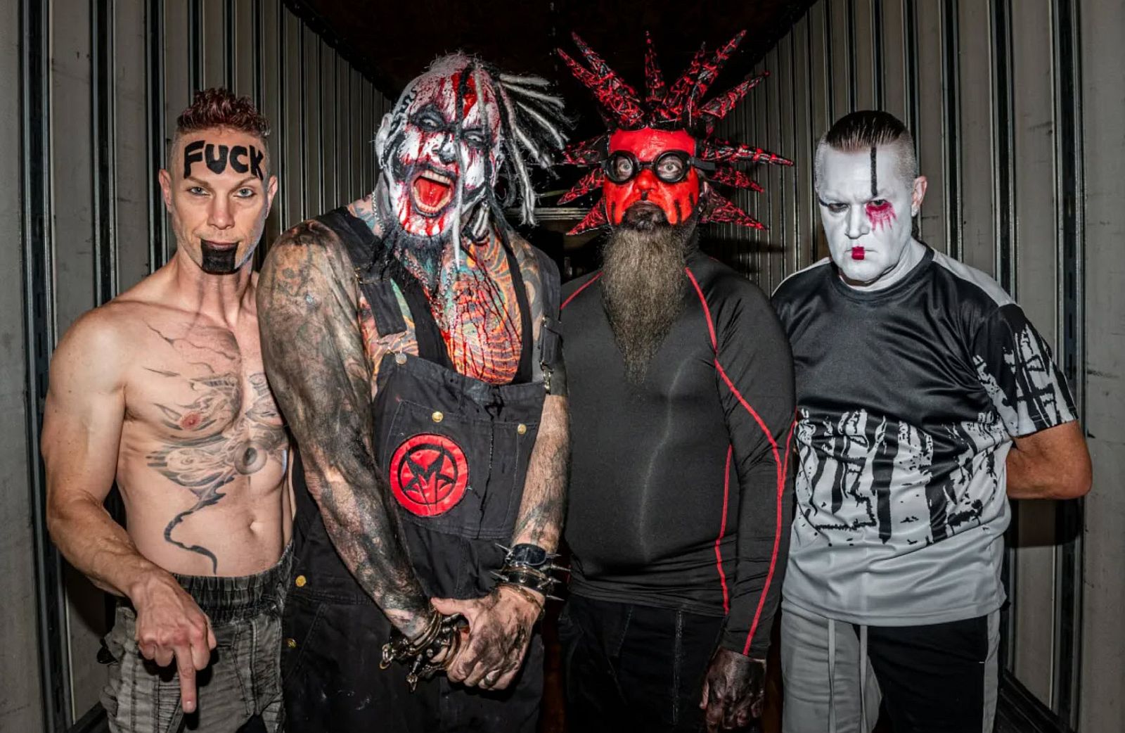 Mudvayne lansează prima piesă nouă în 16 ani: “Hurt People Hurt People”