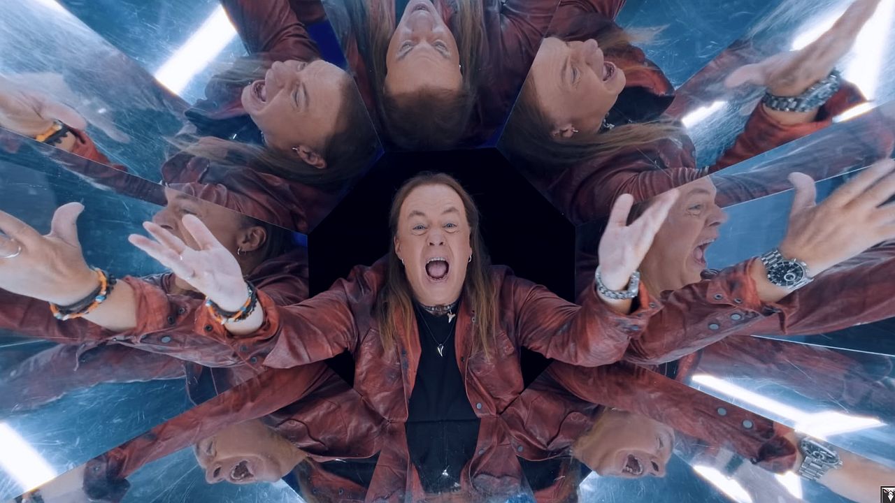 Videoclip: Helloween - A Little Is a Little Too Much