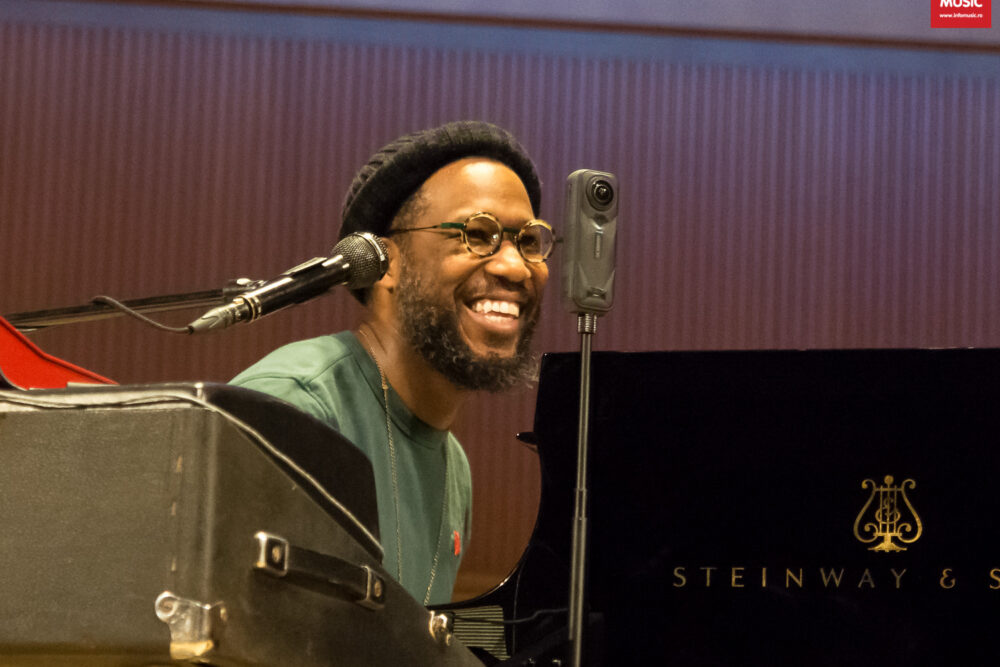 Cory Henry la Sala Radio - Un răsfăț pentru public și un mesaj despre ...