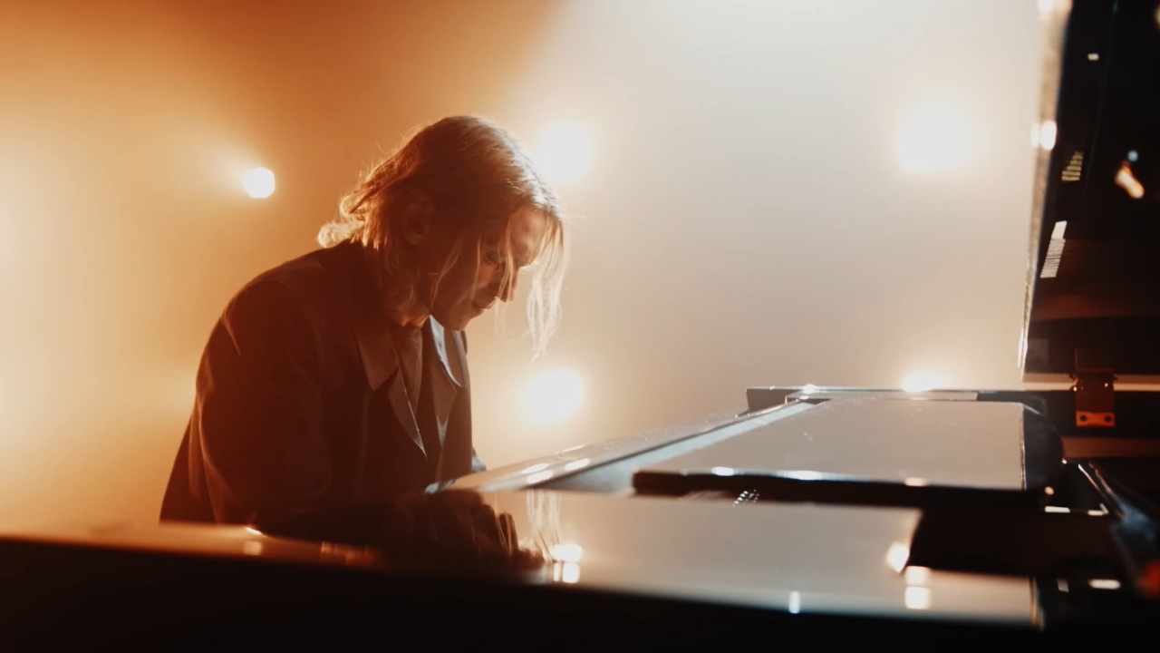 Videoclip: Jamie Bower - Waiting For Your Love