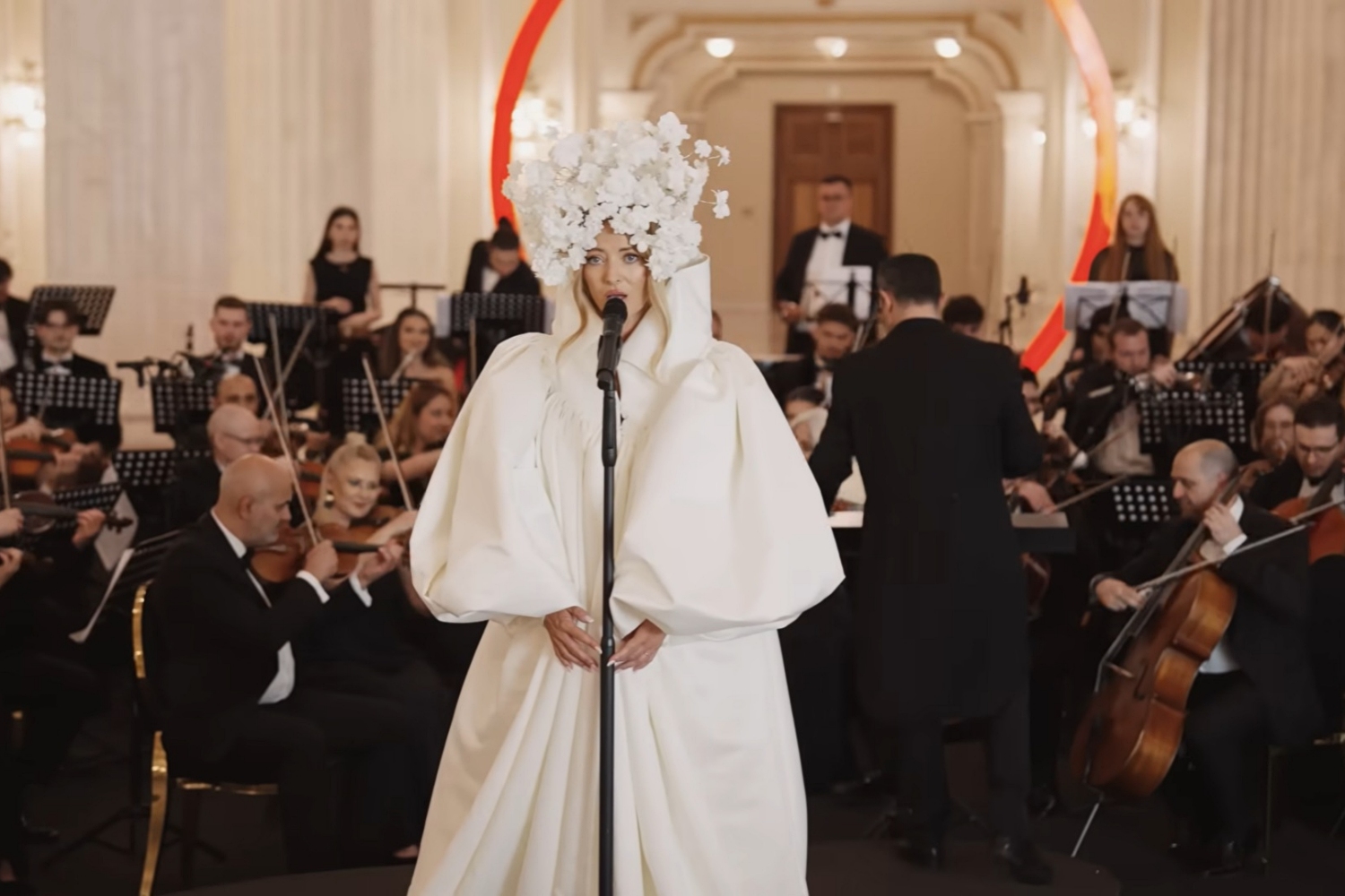 VIDEO: Delia - Analog, versiune simfonică alături de orchestră